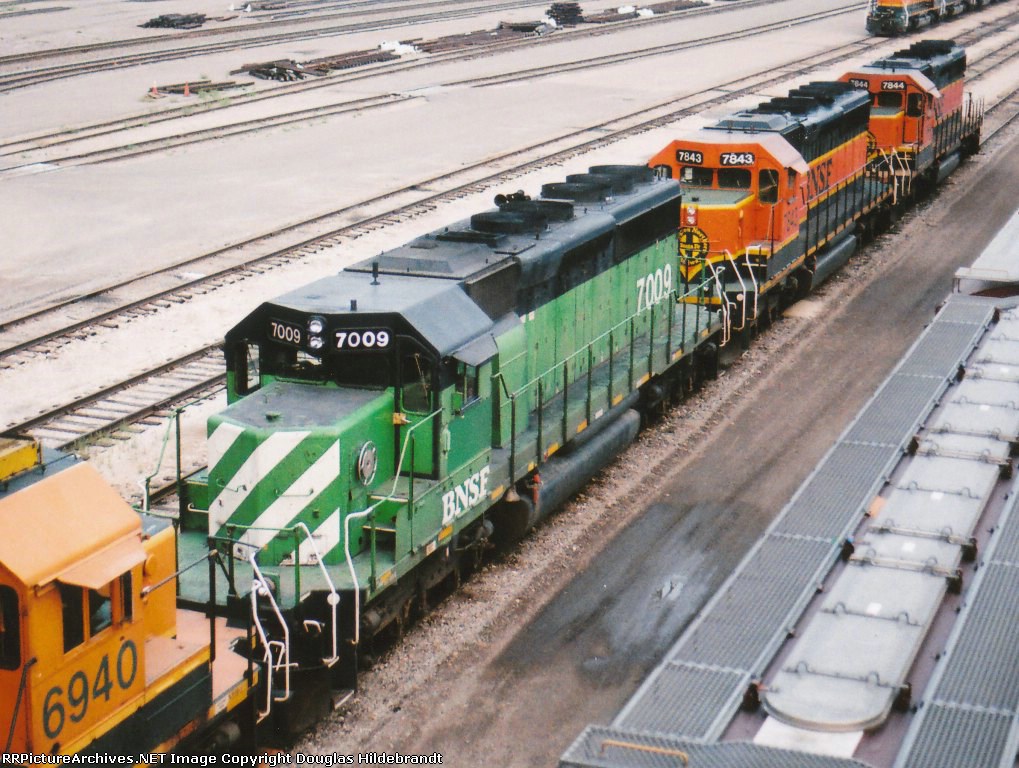 BNSF 7009